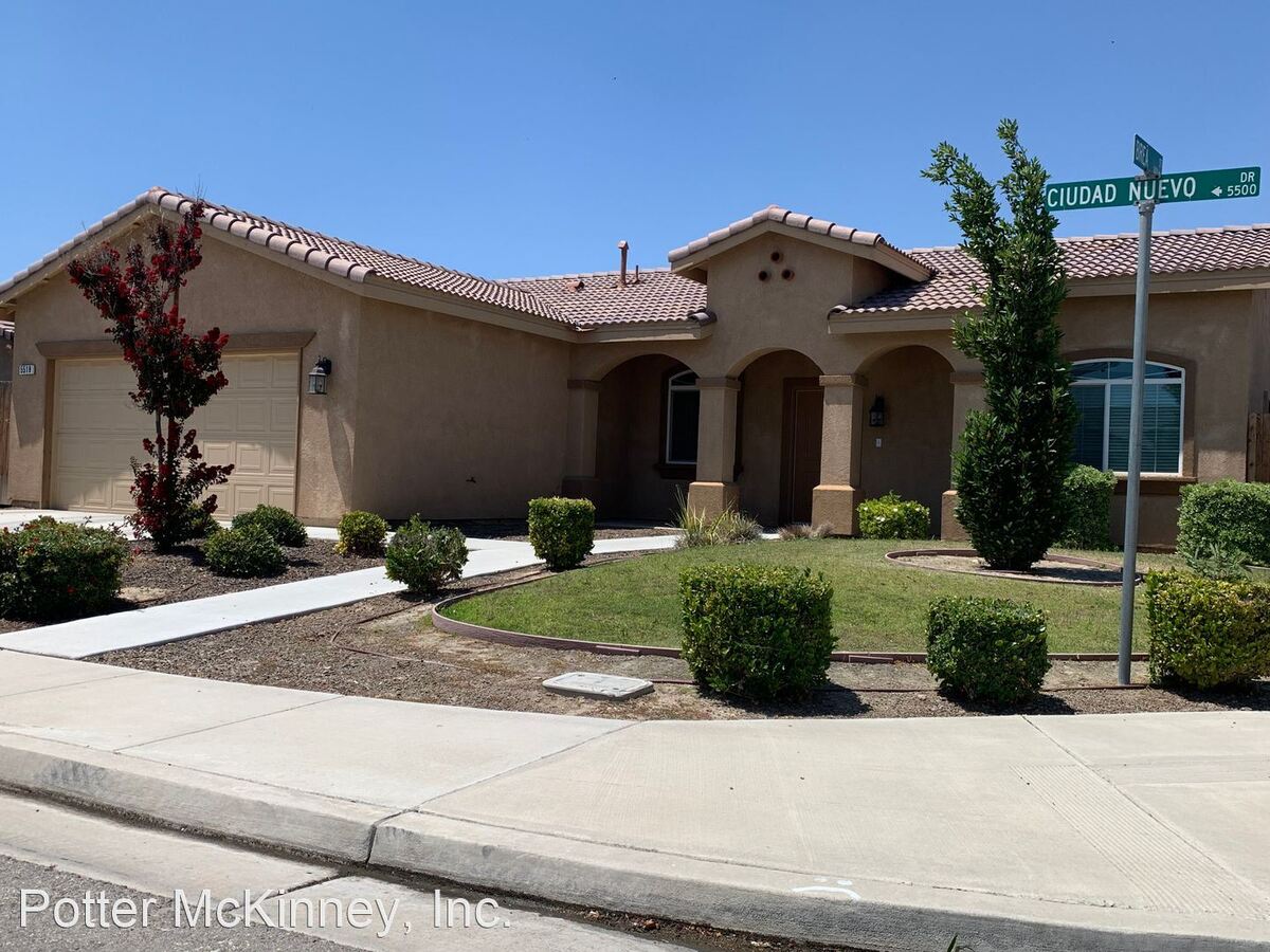 New 3 Bedroom 2 Bath Home In Tyner Ranch Apartments Bakersfield, CA