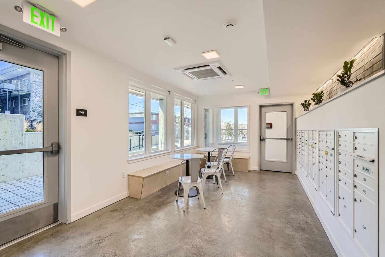 Summerstone Apartments - 5231 Rainier Ave S Seattle, WA