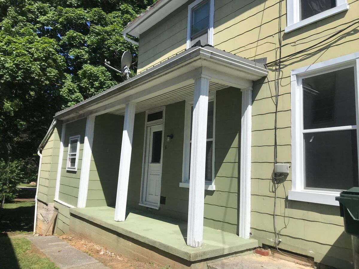 106 Middle Spring Ave Shippensburg, PA Apartment for Rent