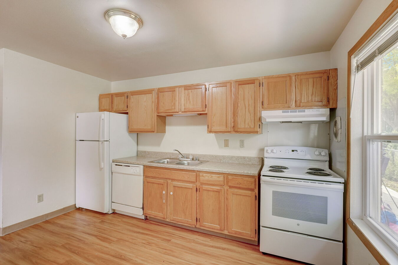Main Street Gardens Apartments Milwaukee, WI | Rentable
