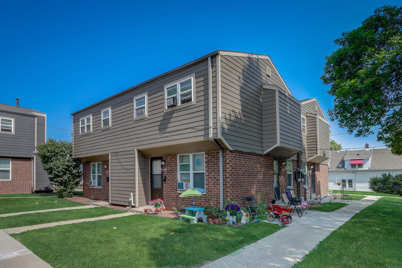 Cleveland Terrace Apartments Milwaukee, WI | Rentable