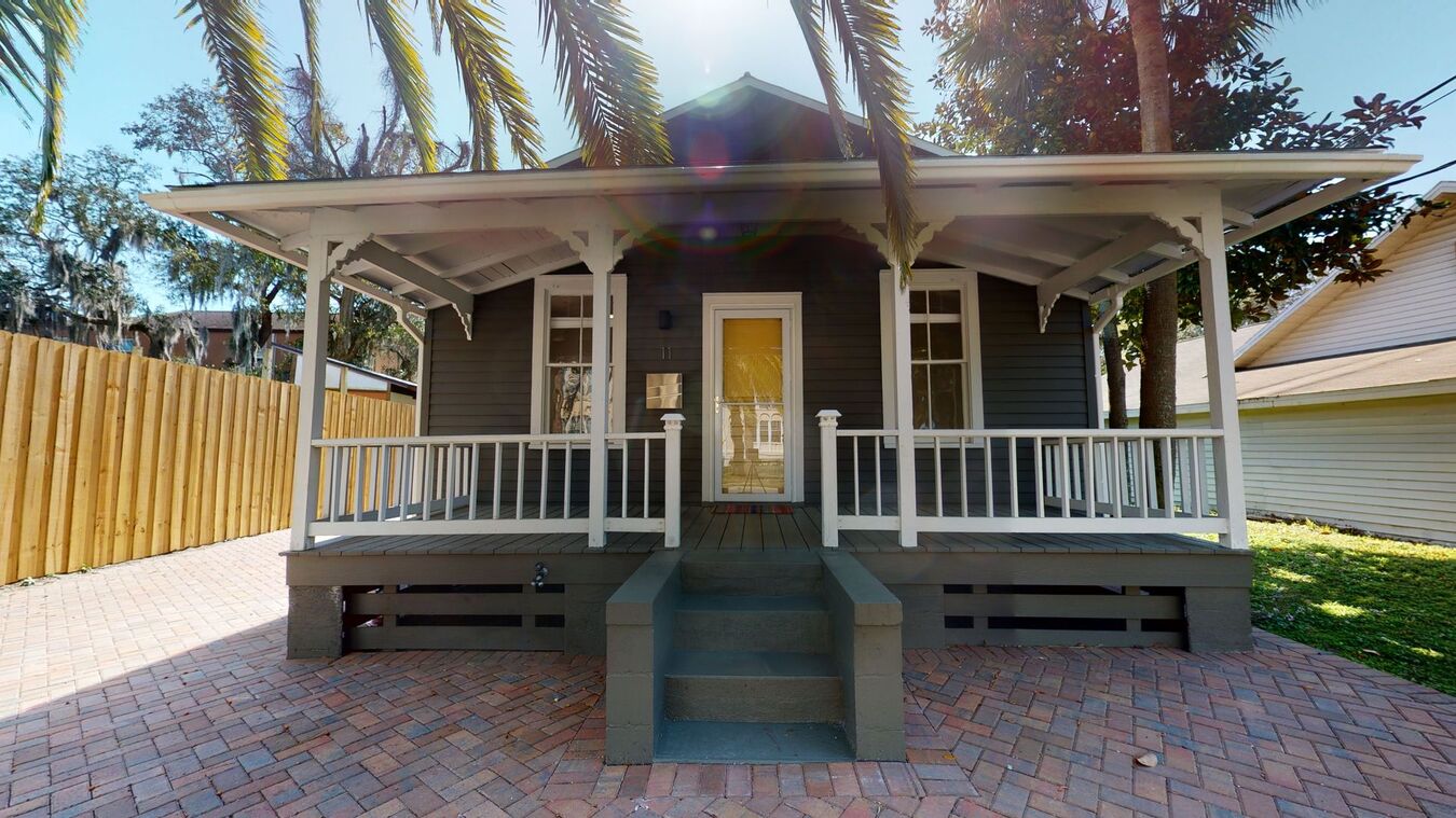 Welcome To The Historic Hildreth House Featuring... Apartments St ...