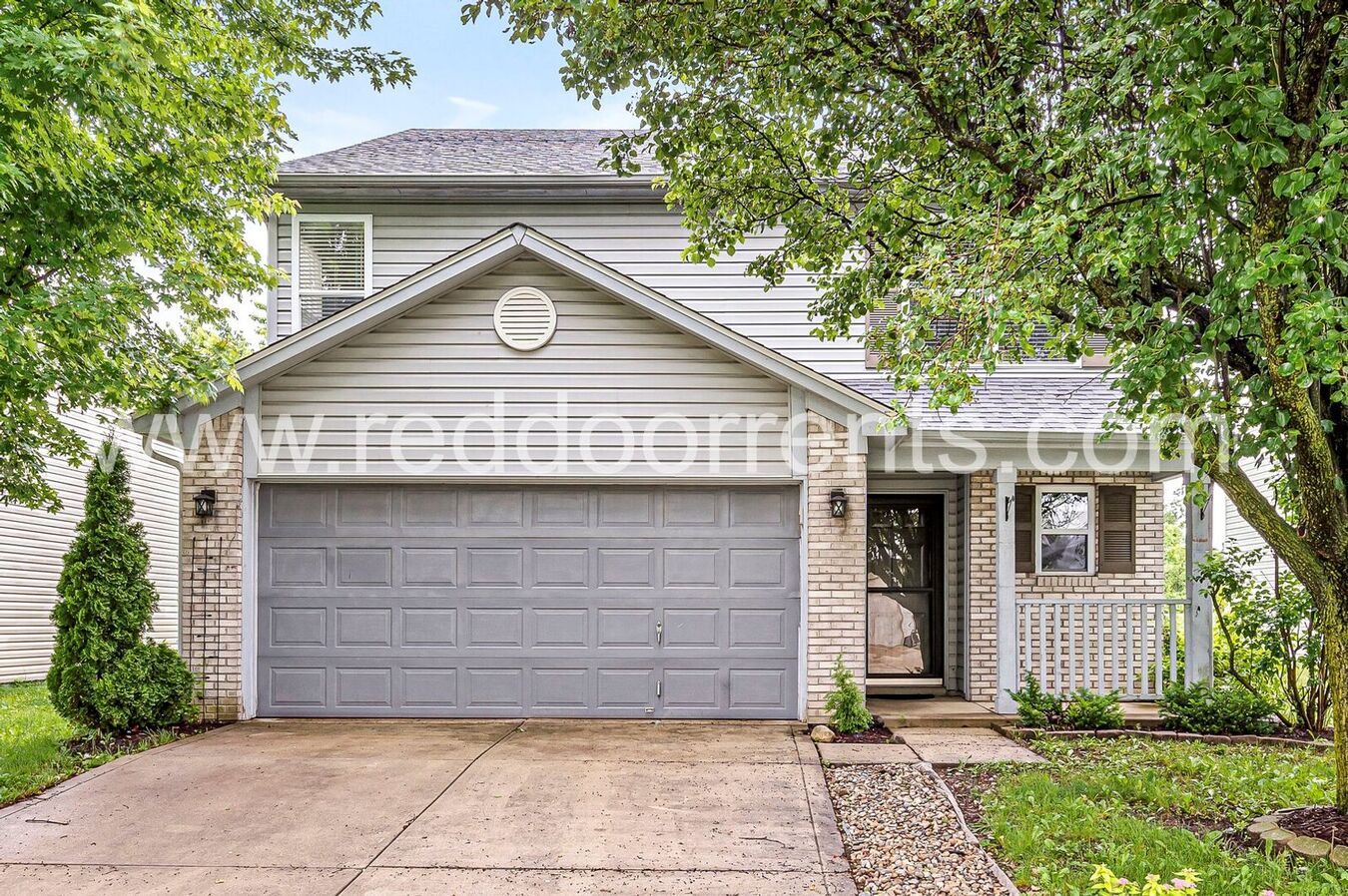 Beautifully Maintained Home With Trail Access &... Apartments Avon, IN