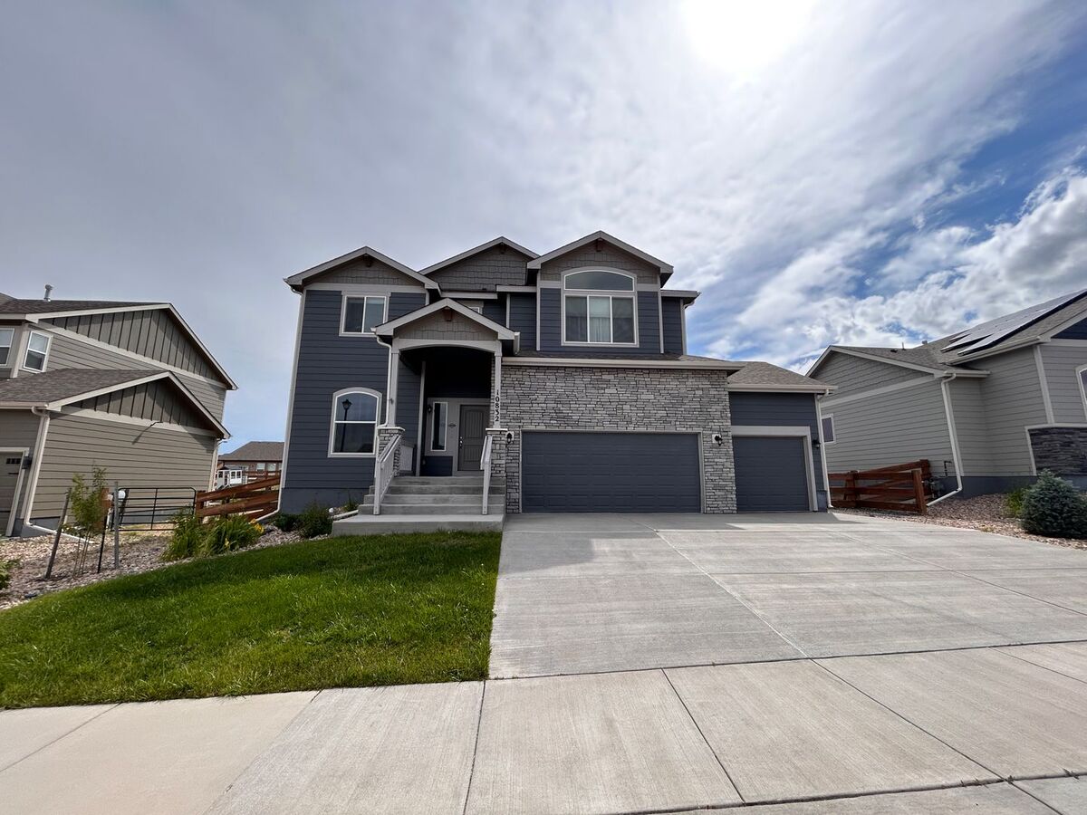 Gorgeous 2 Story Home Located In Meridian Ranch Apartments Peyton, CO