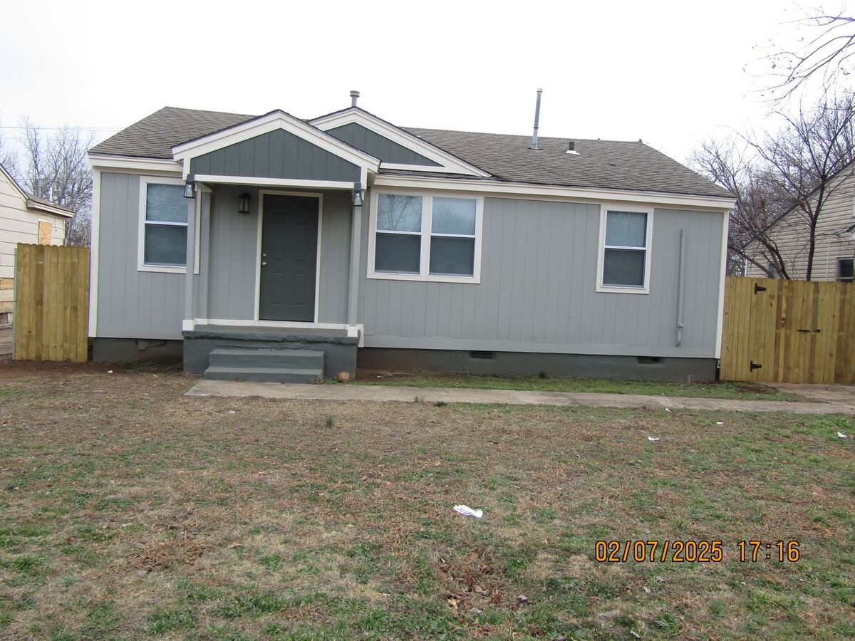 Newly Updated Cottage! Easy Access To Ft Sill Apartments Lawton, OK