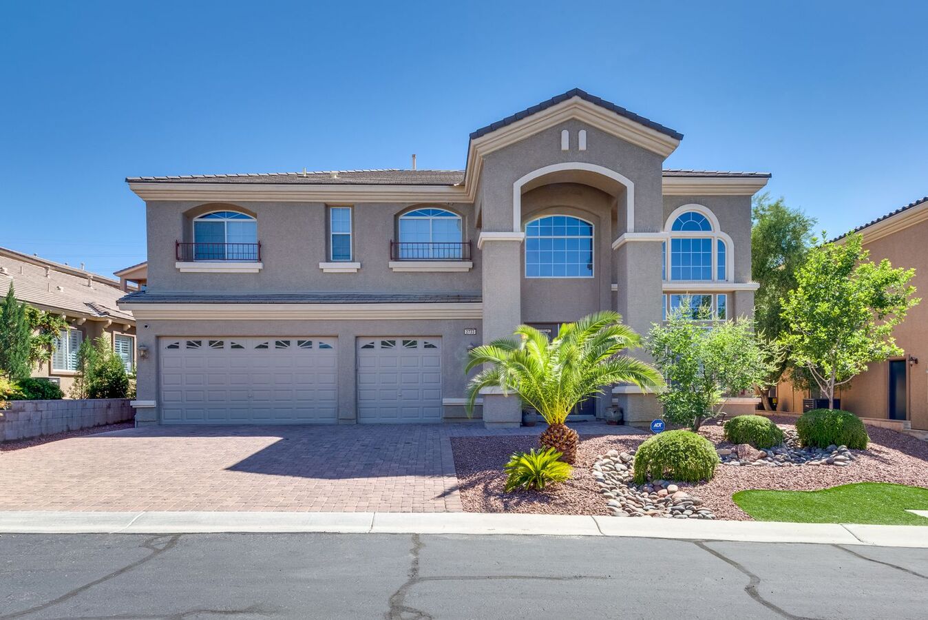 Stunning 4bd/4ba In Anthem W/ Tons Of Upgrades!... Apartments Henderson, NV