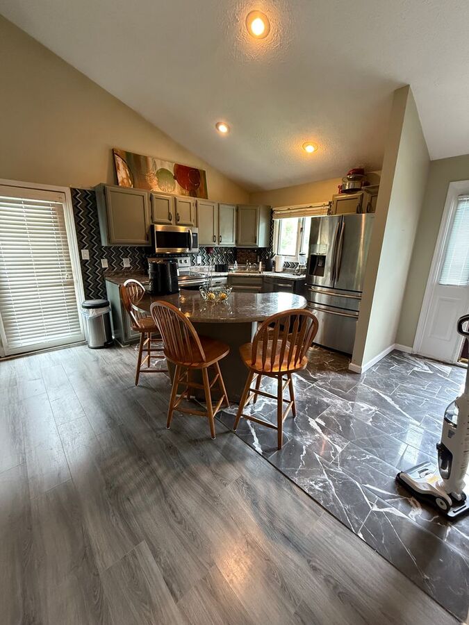 Semi-furnished 2-bedroom Condo At Eagle Pointe Apartments Bloomington, IN