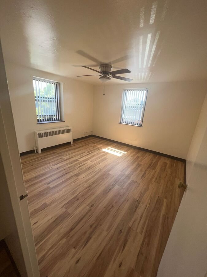 Webster Towers Apartments - 240 Melwood Ave Pittsburgh, PA