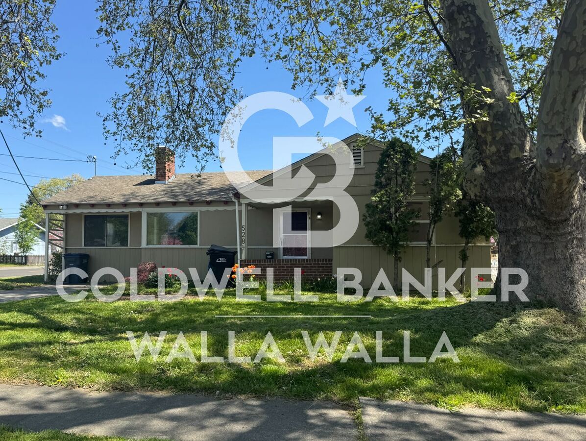 Well Maintained 4 Bed 1 Bath Single Family Home Apartments Walla Walla, WA