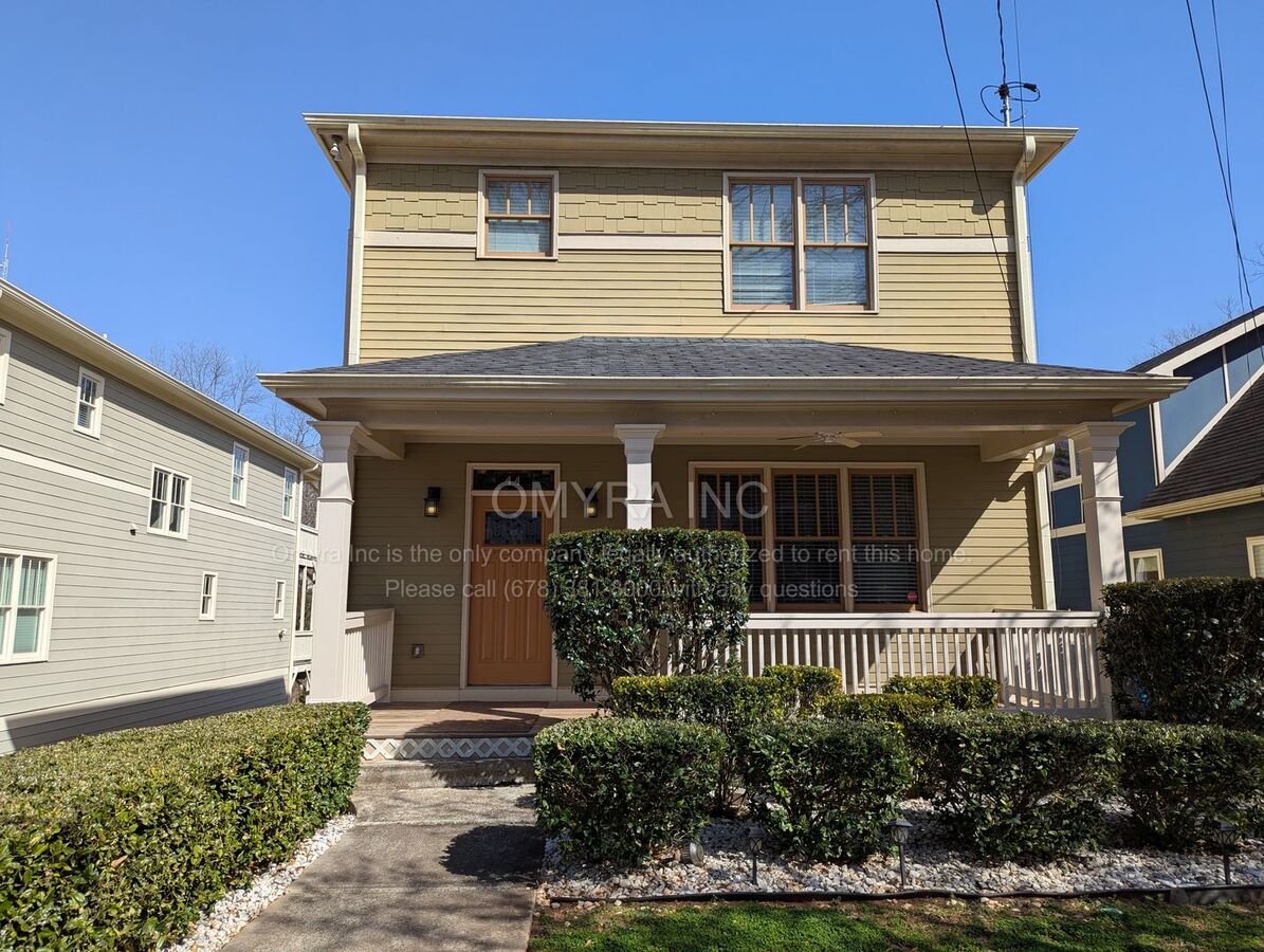 Beautiful 3 Bedroom House In Edgewood With Its... Apartments Atlanta, GA