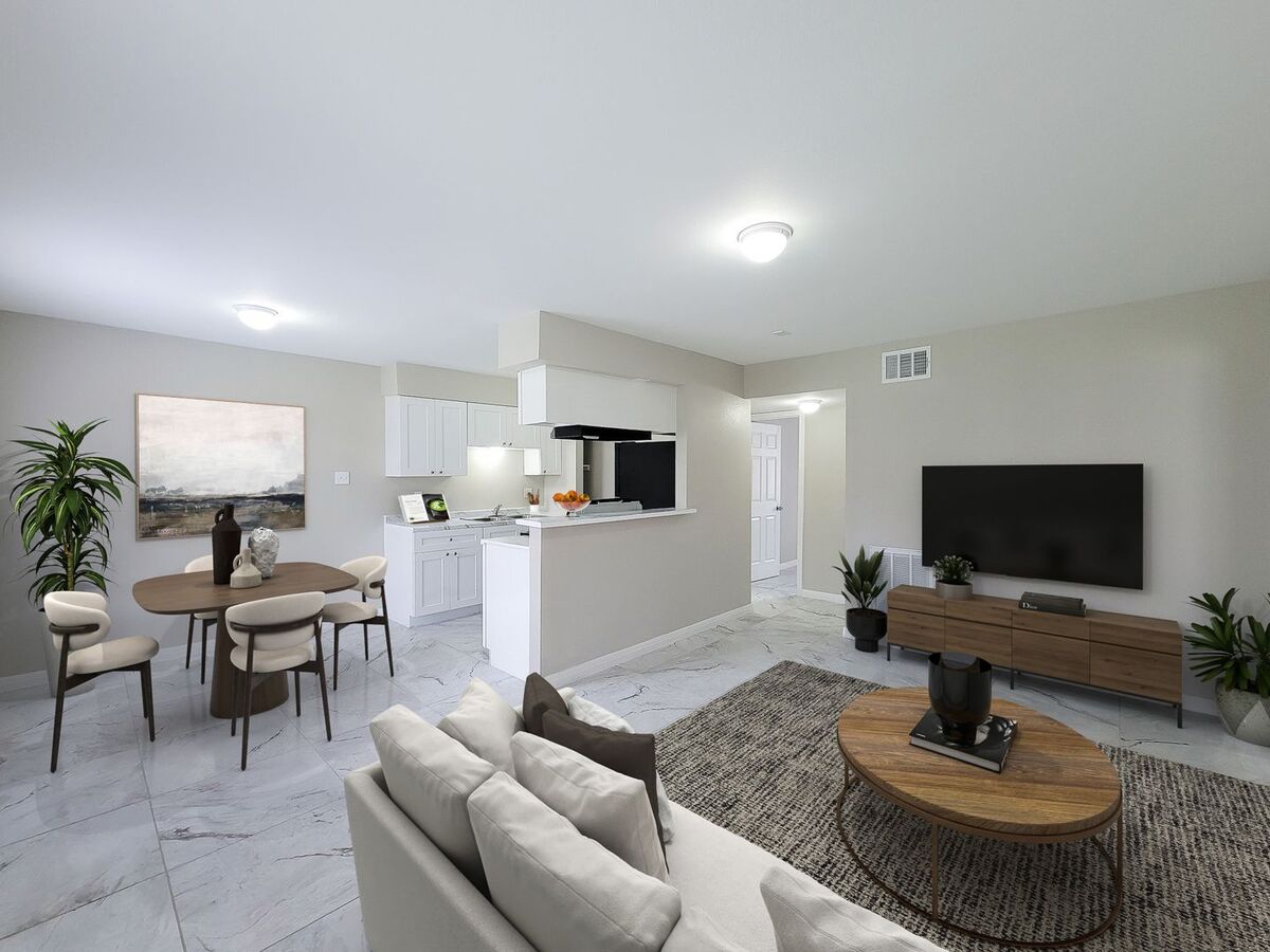 Courtyard Park Apartments - 3206 S Lobit Dr Dickinson, TX