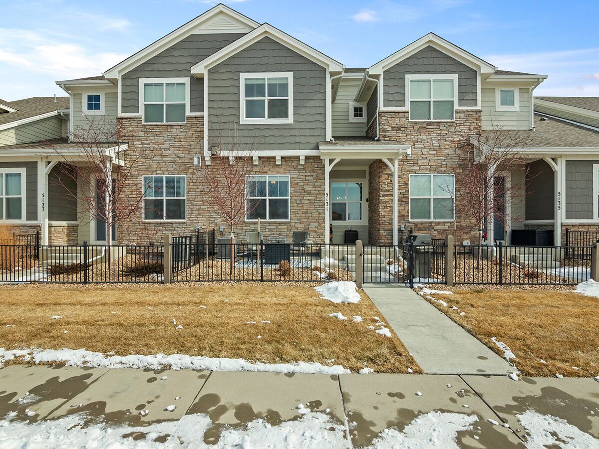 New 4 Bed 35 Bath Townhome In Timnath Ranch! Apartments Timnath, CO