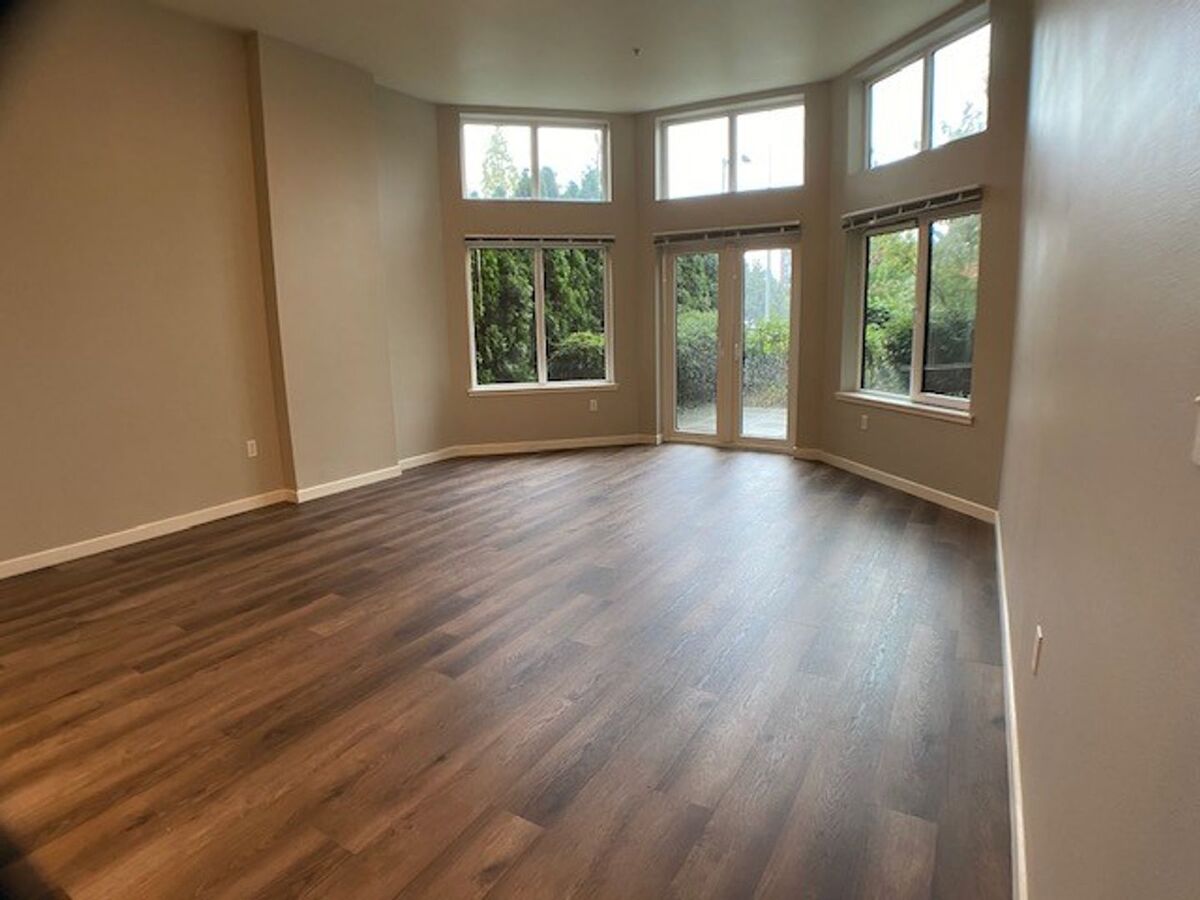 The Broadway Building Apartments - 1641 Nagle Pl Seattle, WA