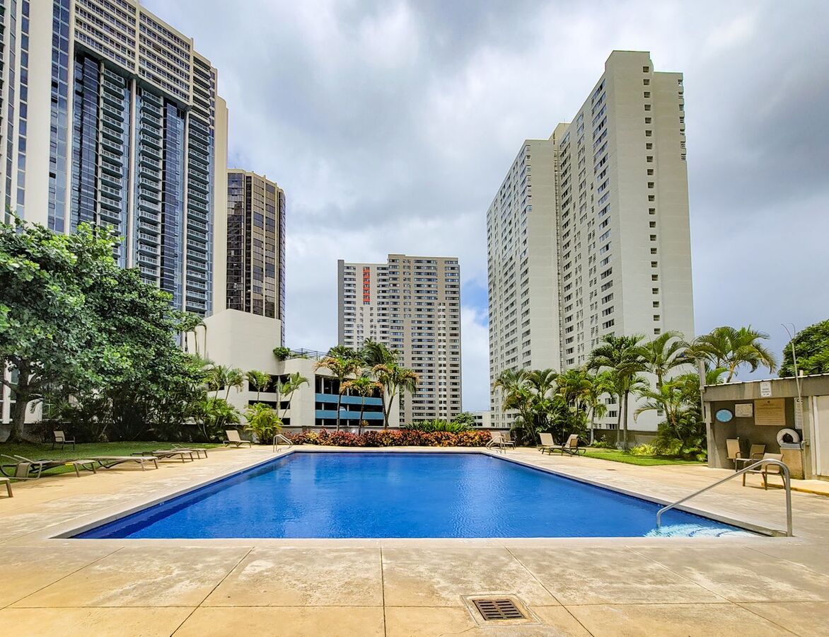 Kukui Plaza (diamond Head Tower) - 1br / 1Bath /... Apartments Honolulu, HI