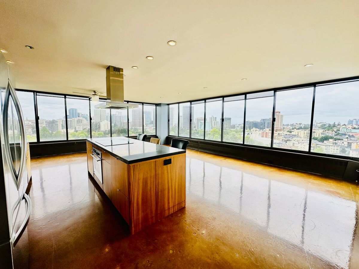 Luxury 12th Floor Corner 1bd/2bath W/ Incredible... Apartments Oakland, CA