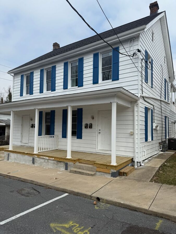 Newly Renovated 1 Bedroom Apartment! Shippensburg, PA