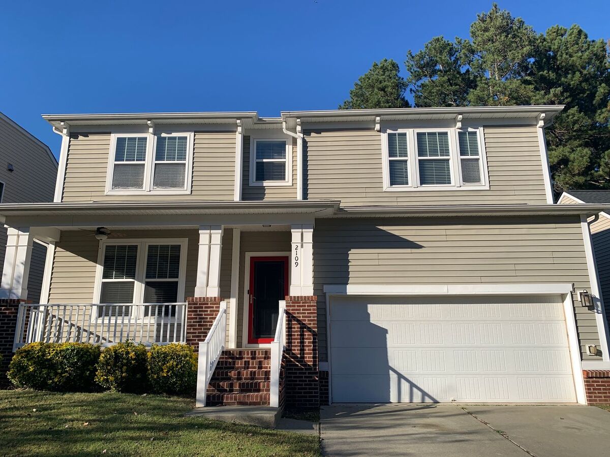 Spacious 5 Bed/3 Bath Residence, Near Highways... Apartments Durham, NC