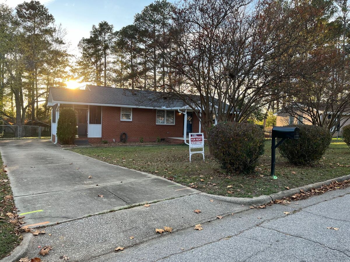 Beautiful All Brick Ranch Home In Raleigh,... Apartments Raleigh, NC