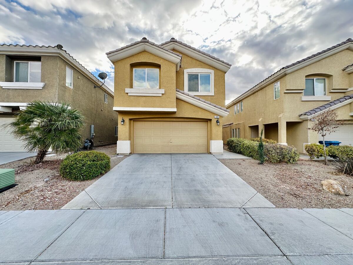 Rhodes Ranch Guard Gated Golf Course Community... Apartments Las Vegas, NV