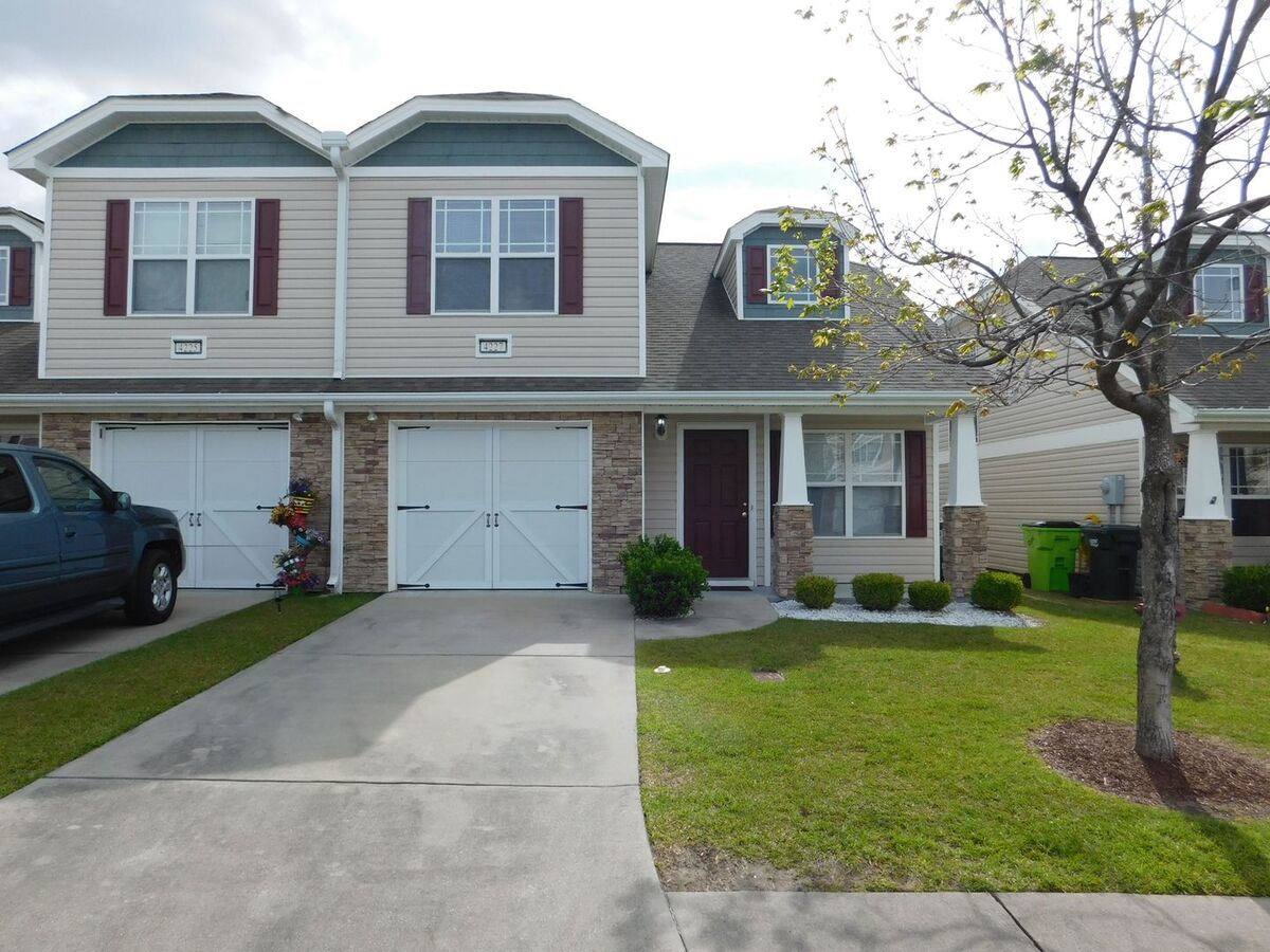 4227 Arbor Green Way - Townehome Available Now... Apartments New Bern, NC