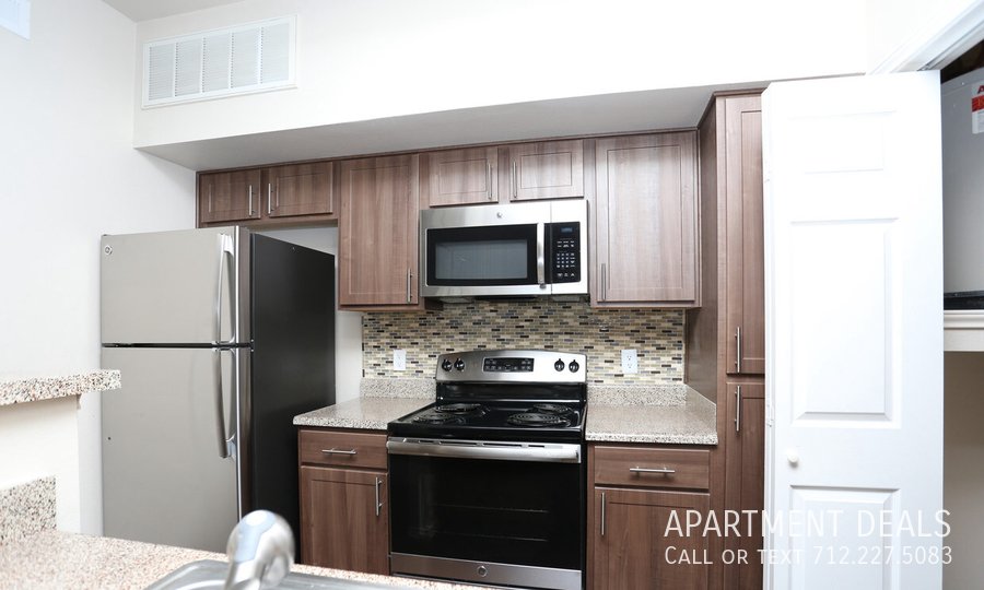 9350 Jones RD Houston, TX Apartment for Rent | Rentable