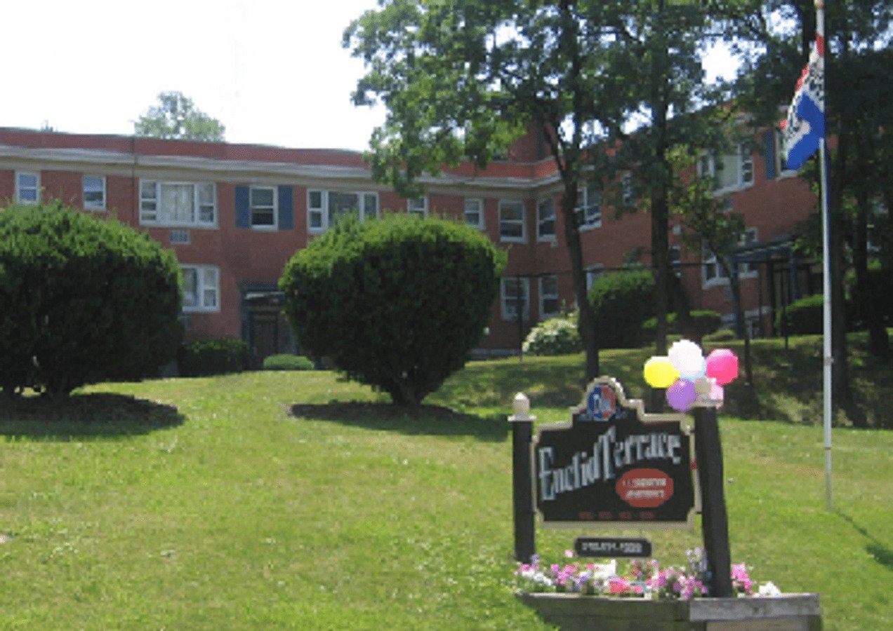 Euclid Terrace Apartments - 19710-50 Euclid Ave Euclid, OH