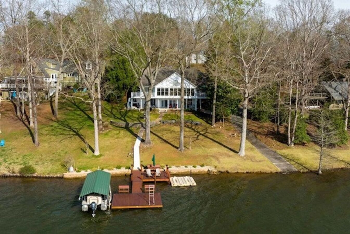 3 Br Lake Front Living! Apartments Inman, SC | Rentable