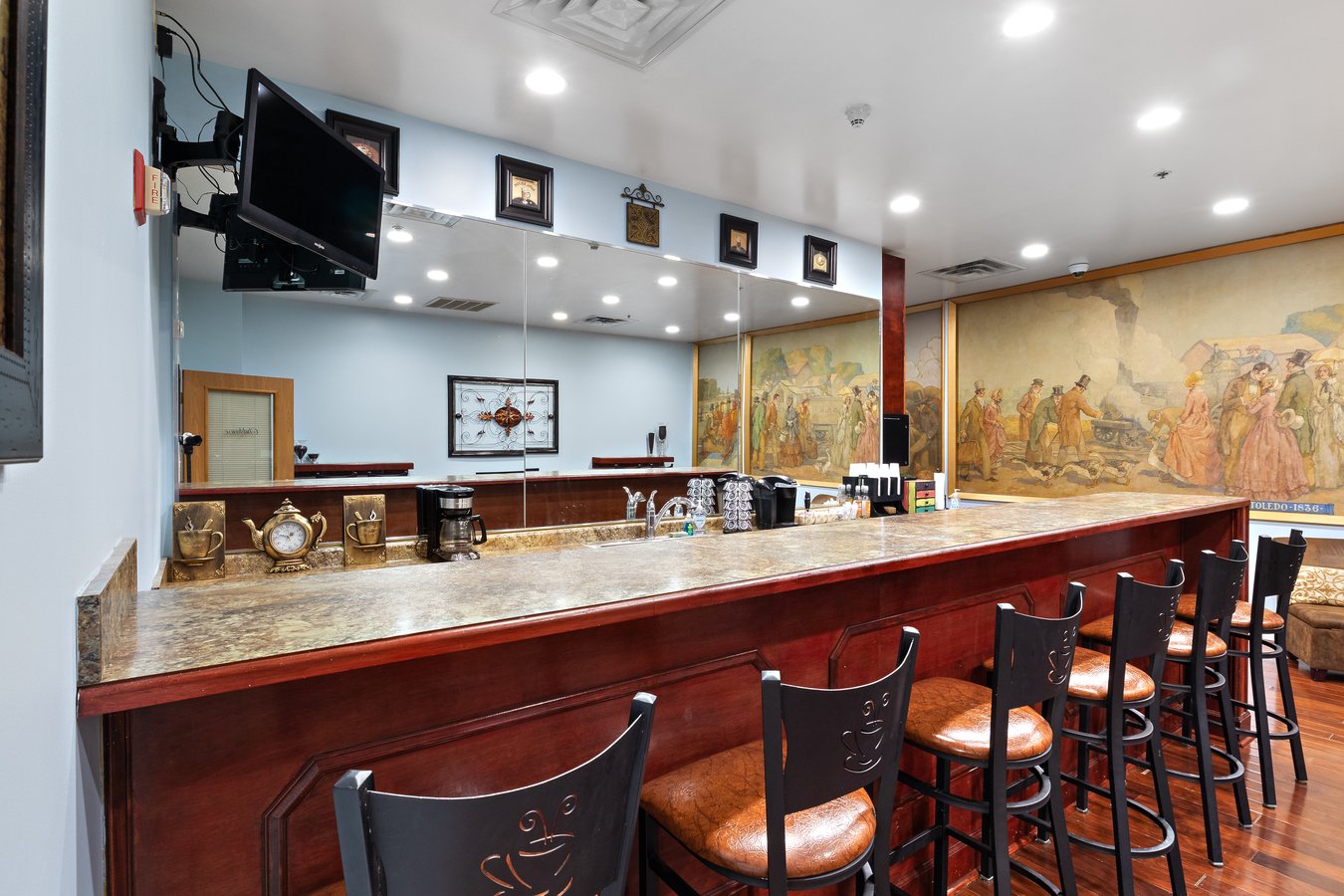 Commodore Perry Apartments - 505 Jefferson Ave Toledo, OH