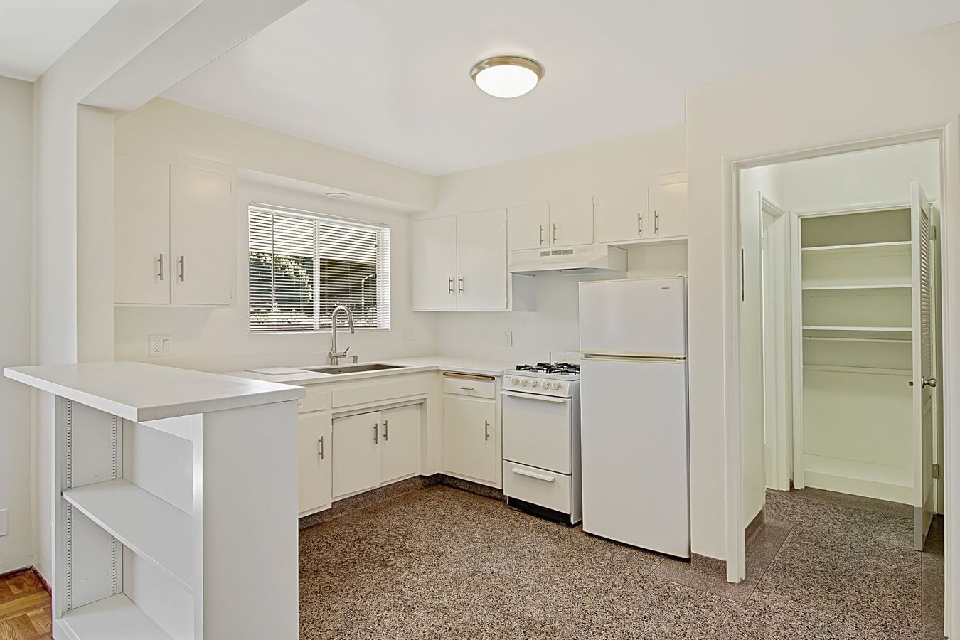 Milpas Apartments - 216 N Milpas St Santa Barbara, CA