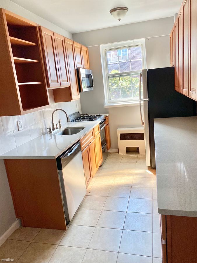 Spacious 1 Bedroom Co-op Apartment on 5th Floor of Elevator Building ...