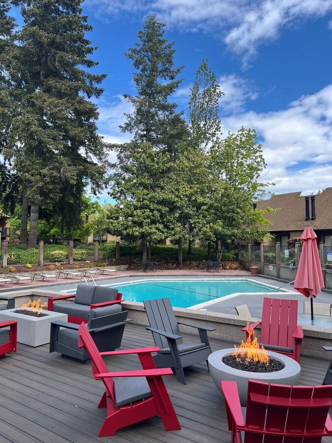 Unique Floorplan With View Of Oakway Golf Course Apartments Eugene, OR
