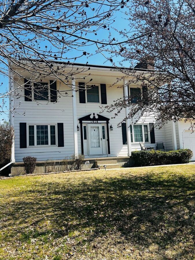 Stunning 2-story Colonial Home On A Corner... Apartments Junction City, KS