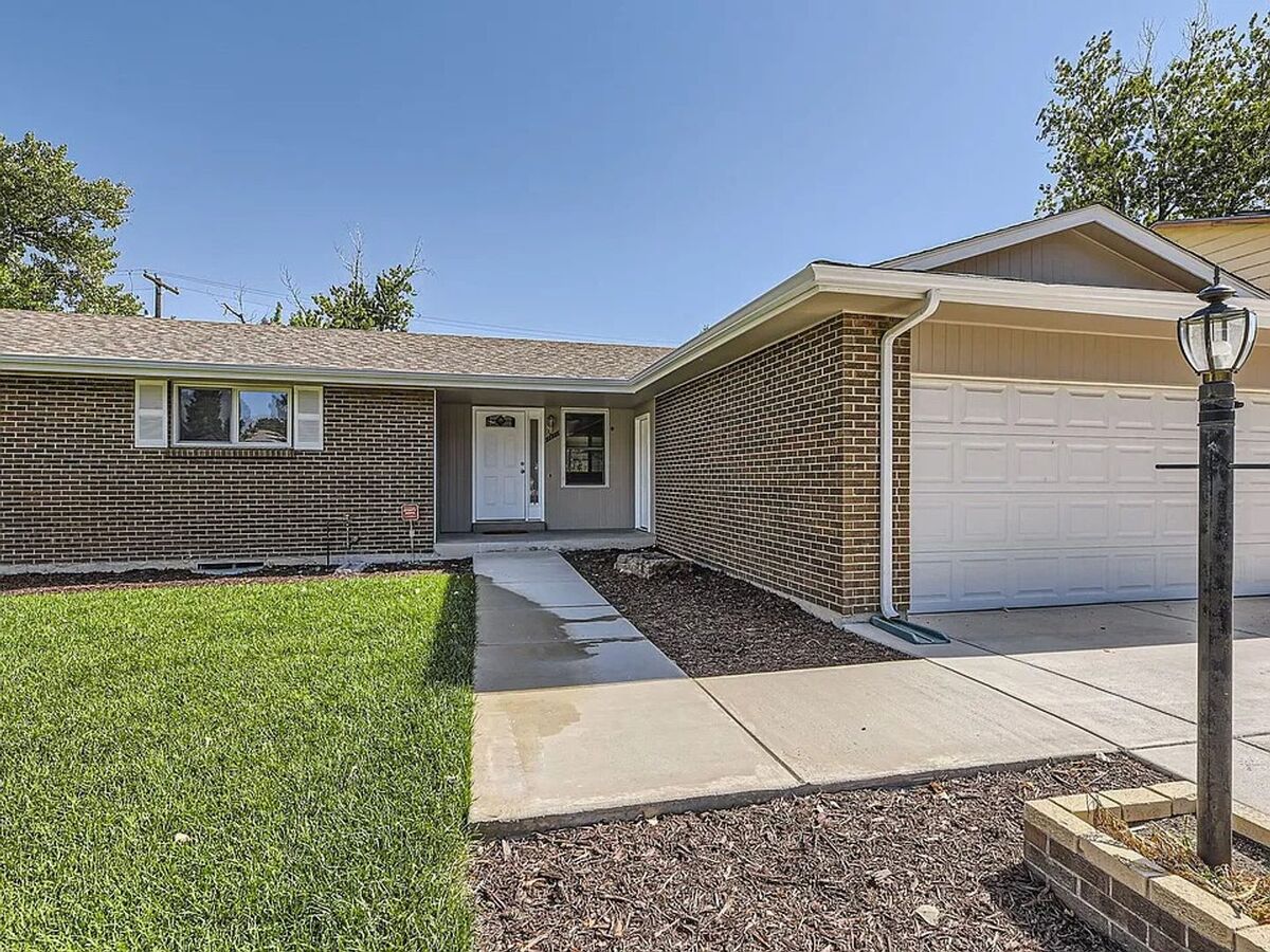 Newly Renovated Home Including Updated Kitchen... Apartments Lakewood, CO