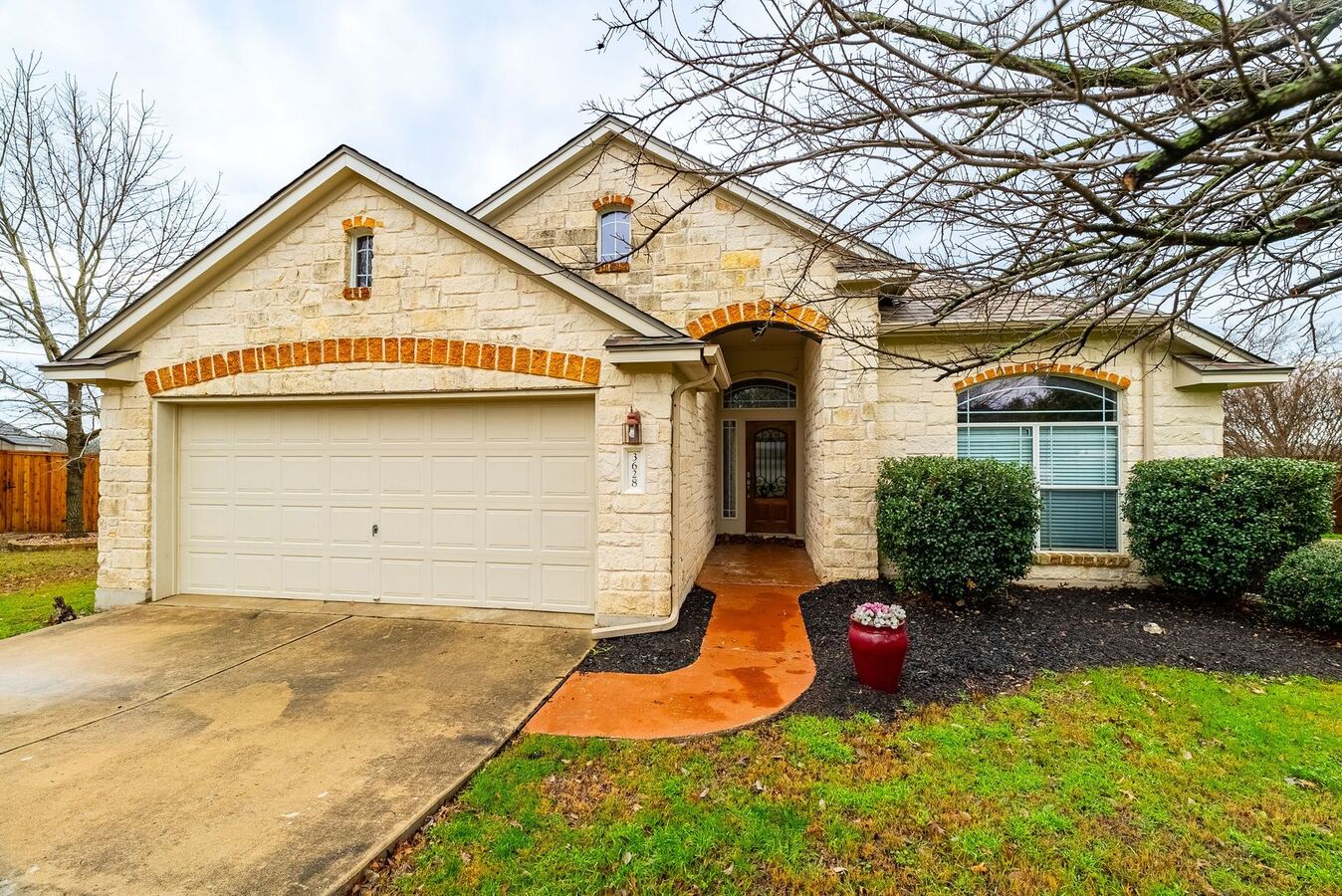 Stylish 4 Bedrooms, 2 Bathrooms Home In Round... Apartments Round Rock, TX