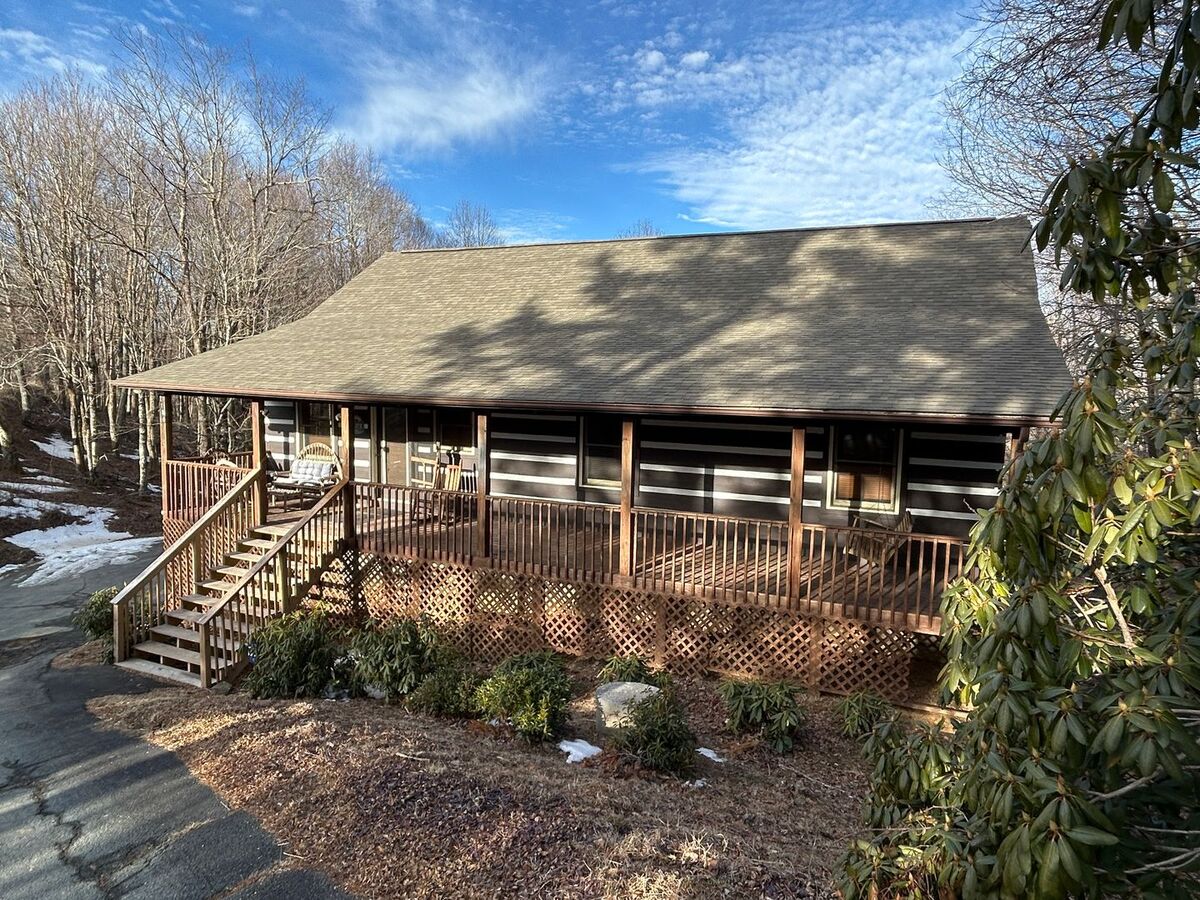Spacious Log Home, Close To Campus, And With... Apartments Boone, NC