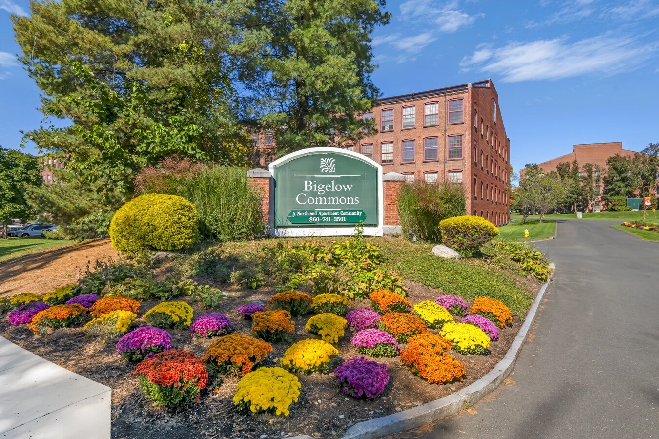 Bigelow Commons Apartments - 55 Main St Enfield, CT
