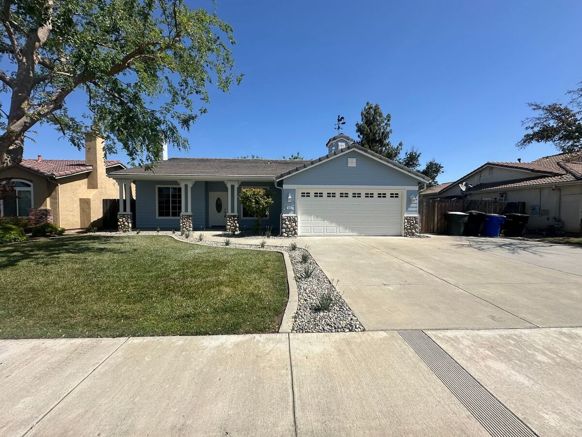 Remodeled 4 Bedroom 2 Bathroom In Stonecrest Apartments Hanford, CA