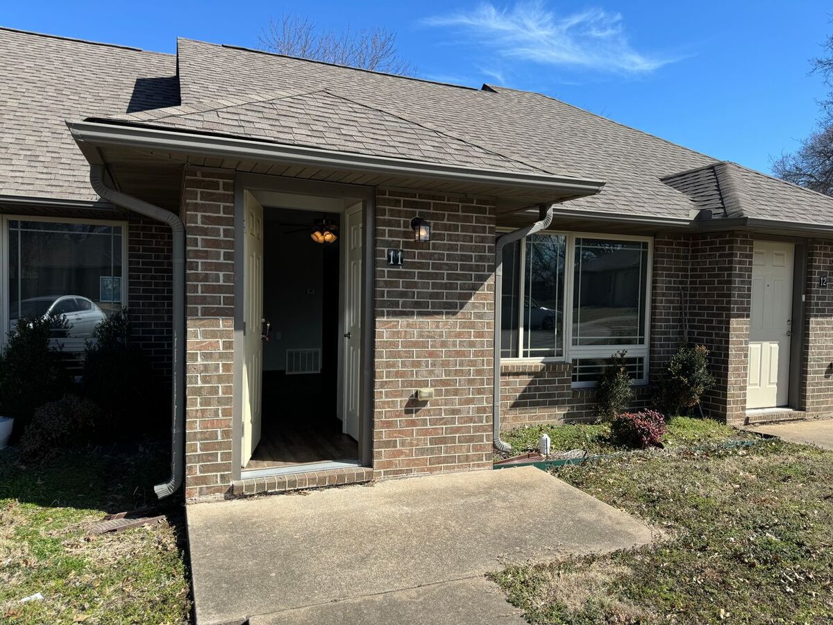 Quail Run Apartments - 900 Quail Run Dr Mulberry, AR