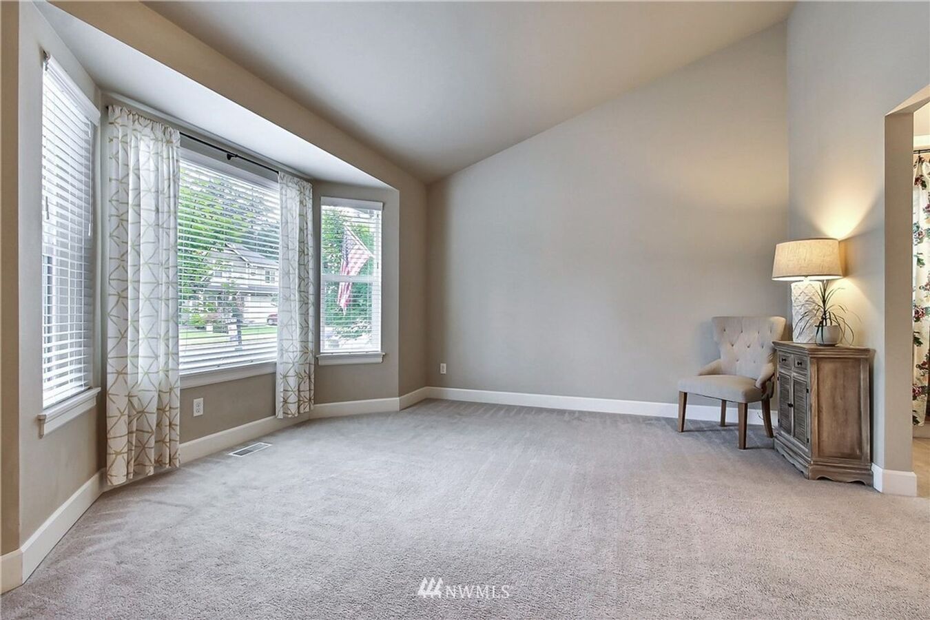 Gorgeous Home In Lacey’s Coveted Courtney View... Apartments Olympia, WA