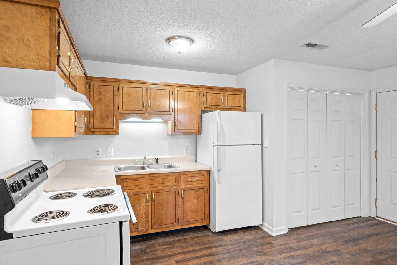 Tower Drive-3240 Apartments - 3240 Tower Dr Clarksville, TN
