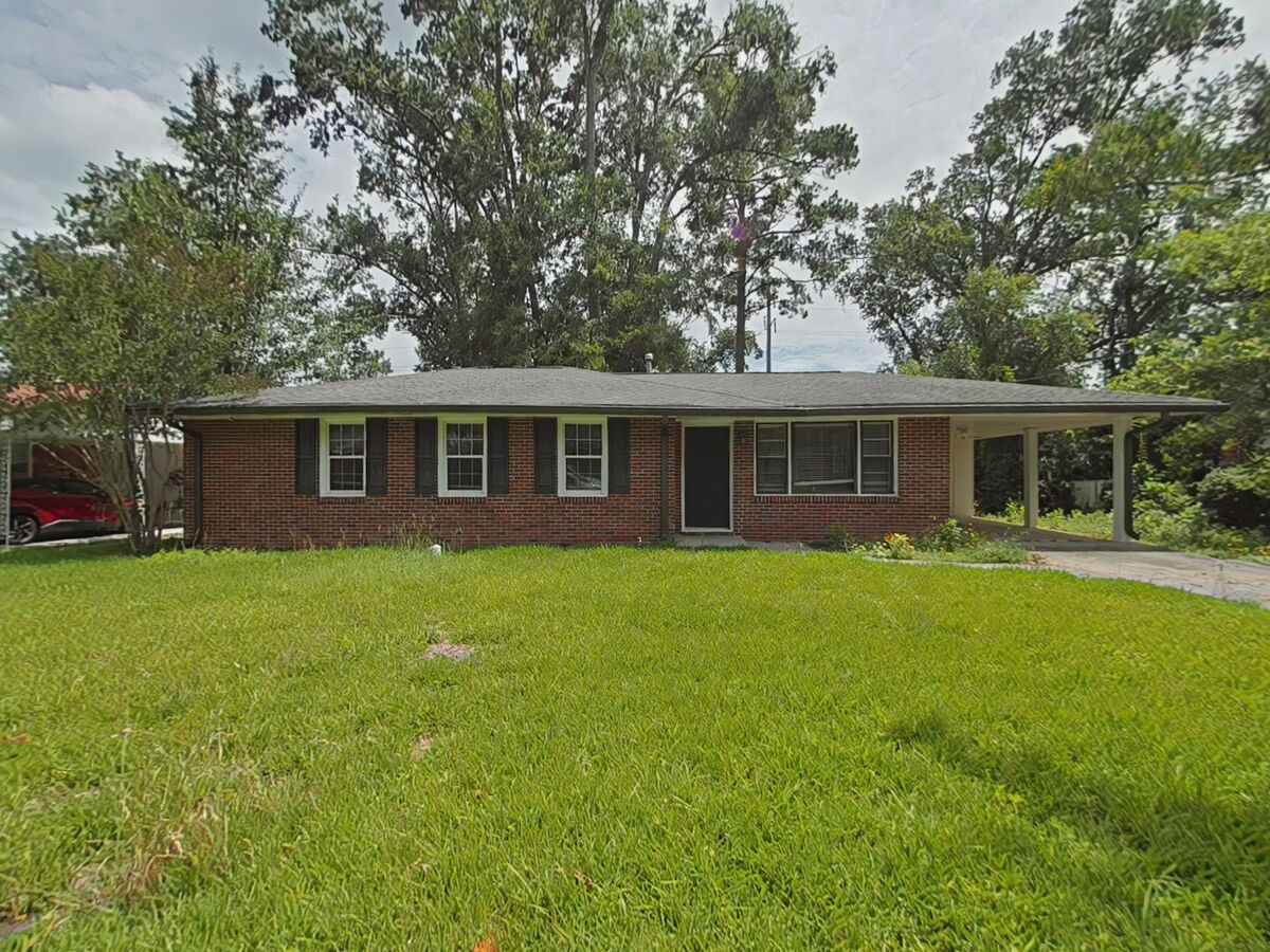 Three Bedroom Brick Ranch In National Hills! Apartments Augusta, GA