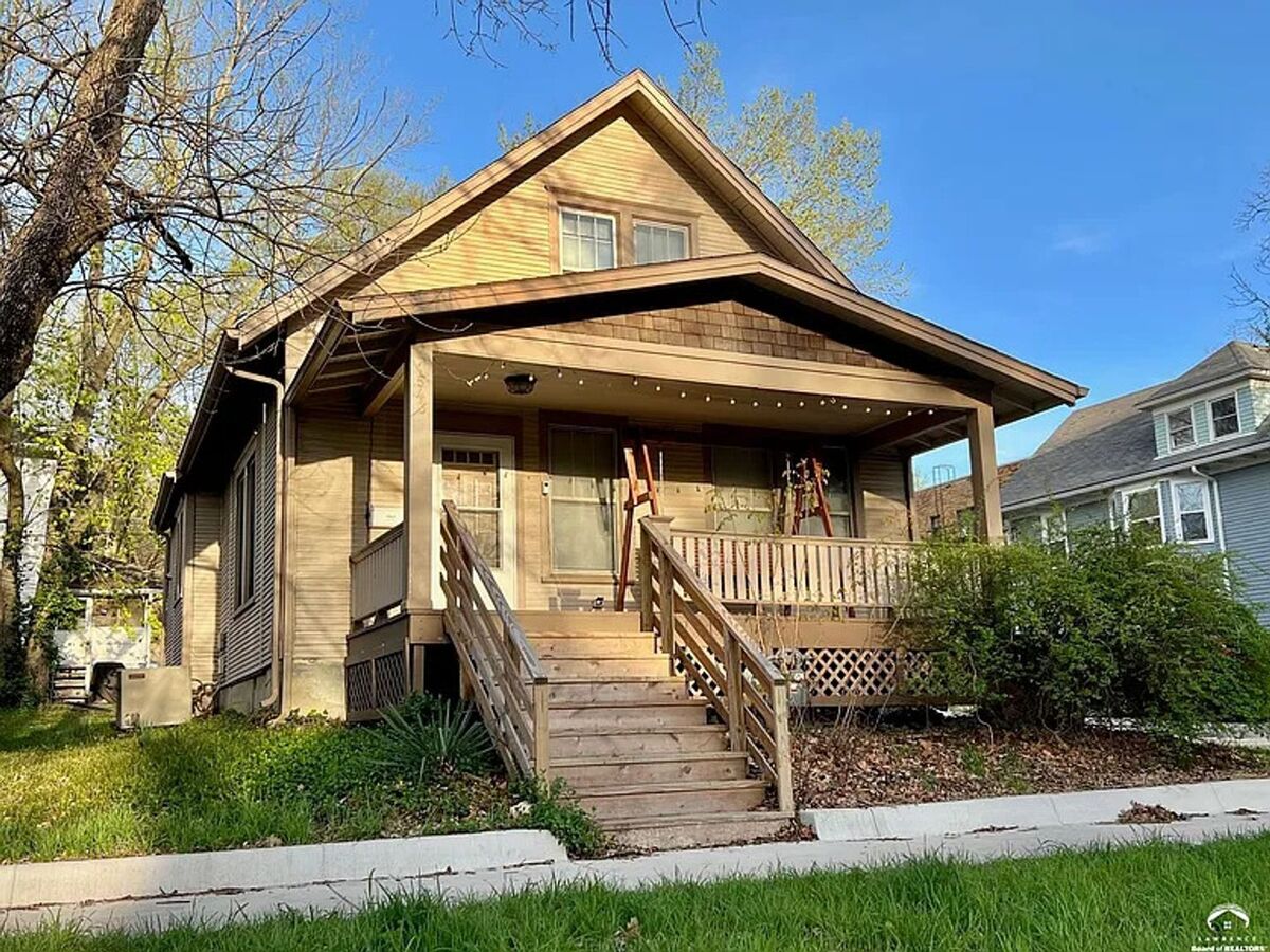1543 Kentucky 3 -4 Person House Apartments Lawrence, KS