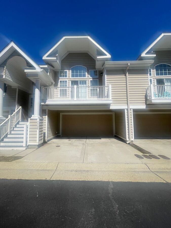 The Carriage Homes At Towne Square Apartments Virginia Beach, VA