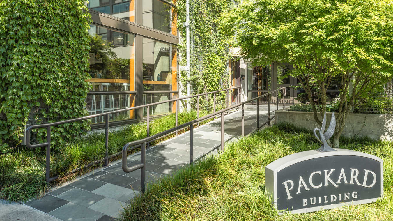 Packard Building Apartments - 1530 12th Ave Seattle, WA