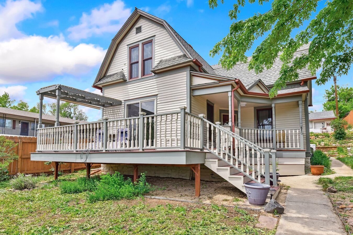 Charming Westside 4 Bedroom Home Apartments Colorado Springs, CO