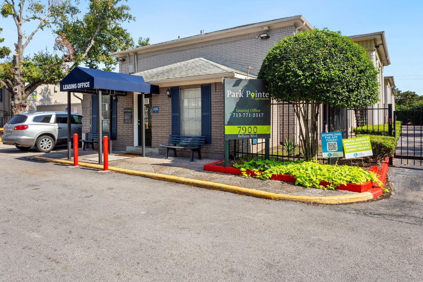 Park Pointe Apartments - 7900 Bellaire Blvd Houston, TX