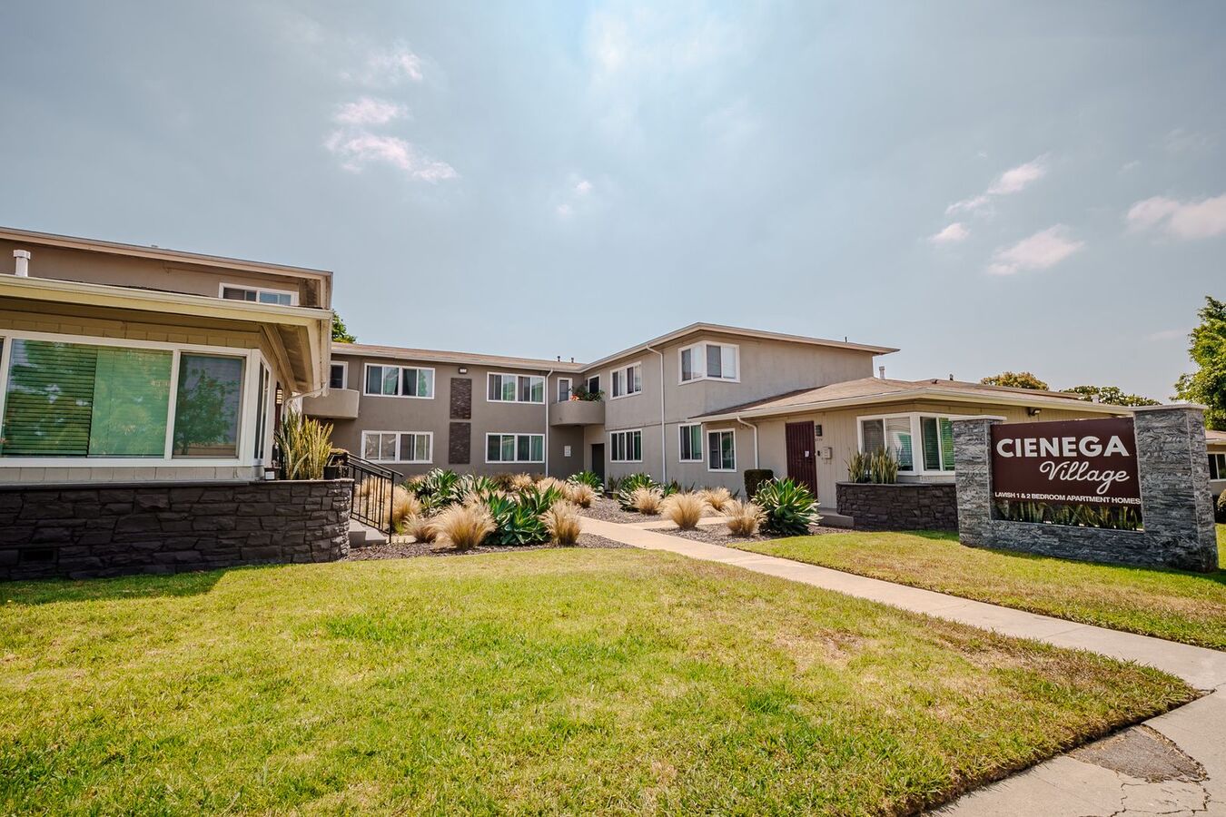 Cienega Village Apartments Los Angeles, CA | Rentable