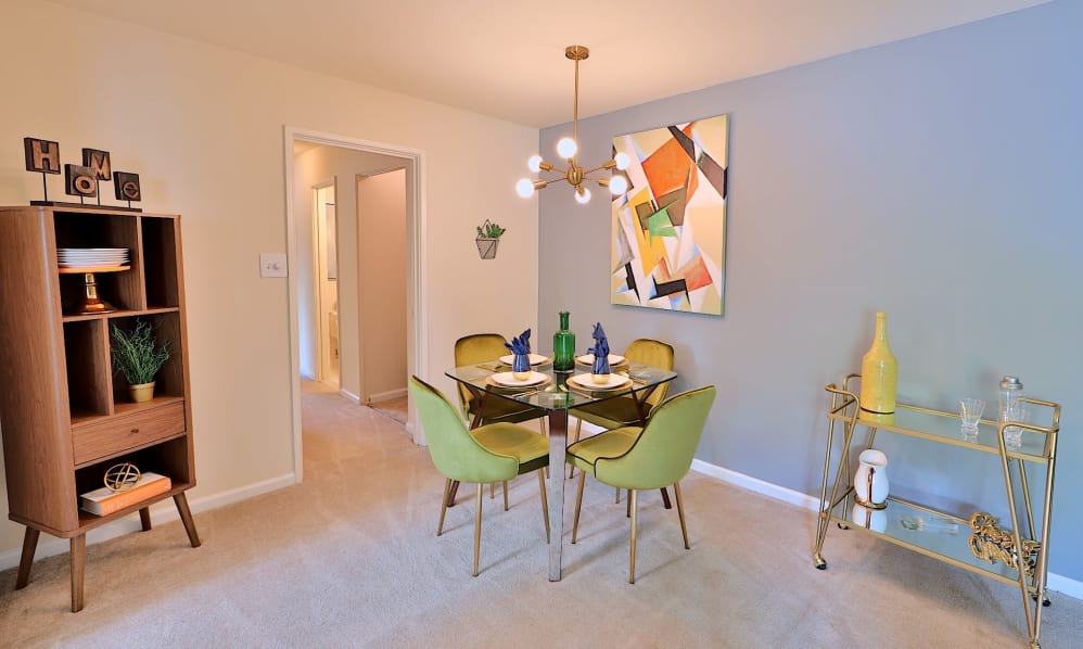 Lynbrook At Mark Center Apartment Homes Alexandria, VA