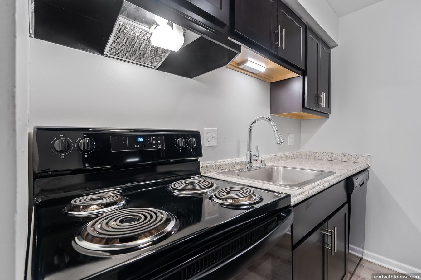 Franklin Park Apartments Milwaukee, WI | Rentable
