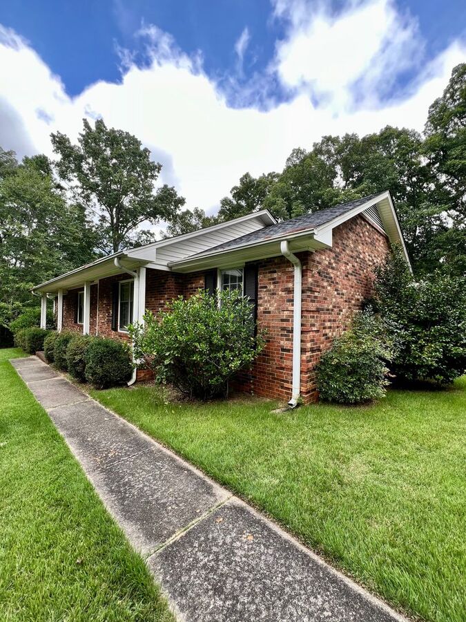 3107 Valhalla Cir Greensboro, NC House for Rent | Rentable